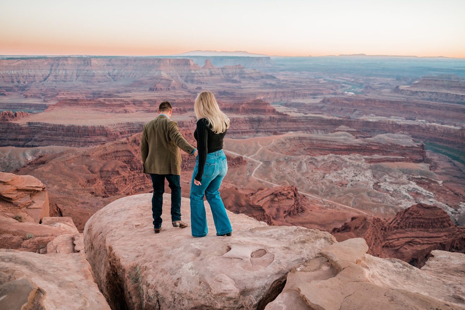 How to Elope in Moab: Your Complete Guide - Amanda Matilda Photography
